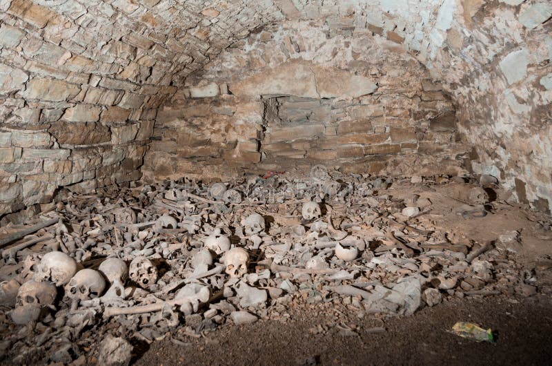 Mysterious Underground Crypt Filled with Ancient Human Remains and ...