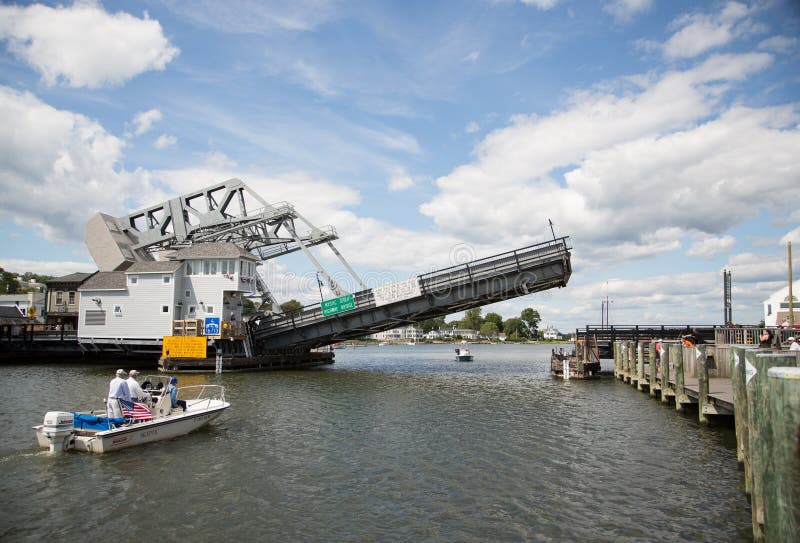 Mystic Drawbridge editorial stock image. Image of connecticut - 33096089