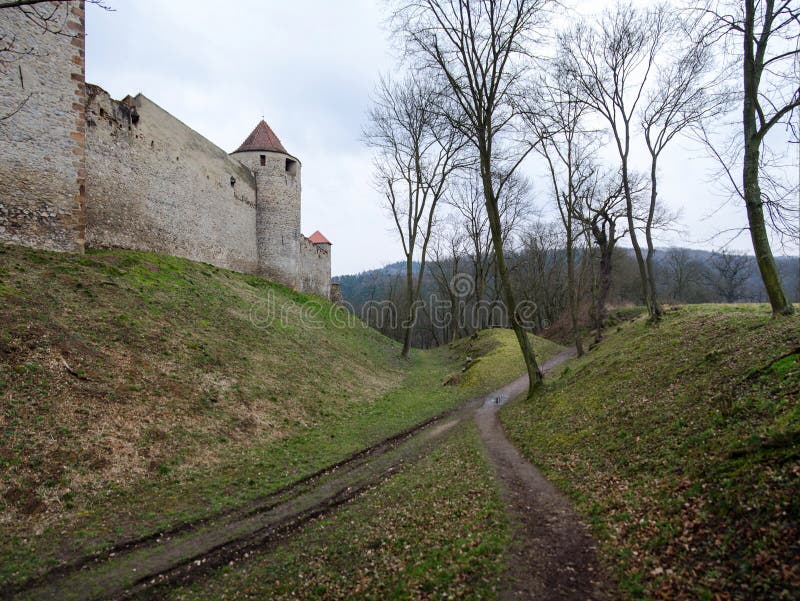 Mystic Footpath Around Castle and Park Avenue Stock Image - Image of ...