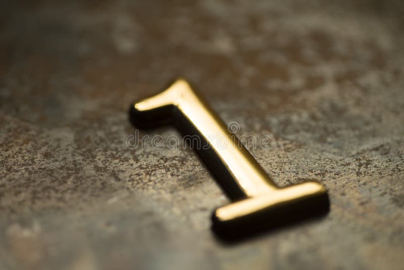 Número uno que pone letras imagen de archivo. Imagen de primero - 114360541