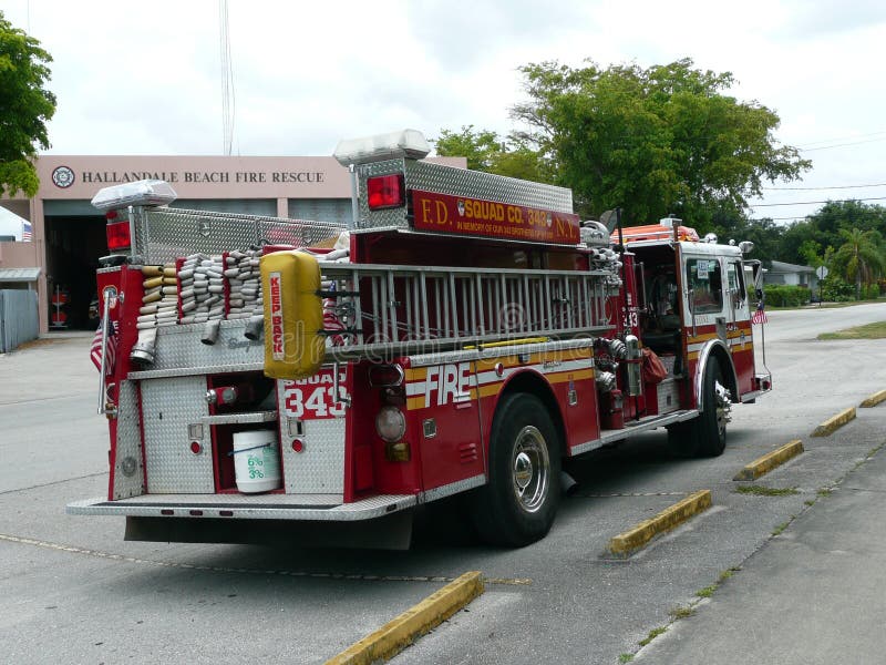 911 N Y C Fire Engine Retired To Florida Editorial Photography - Image ...