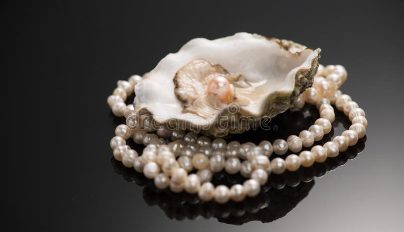 . nacer foto de archivo. Imagen de joyas, bola, costoso - 352907492