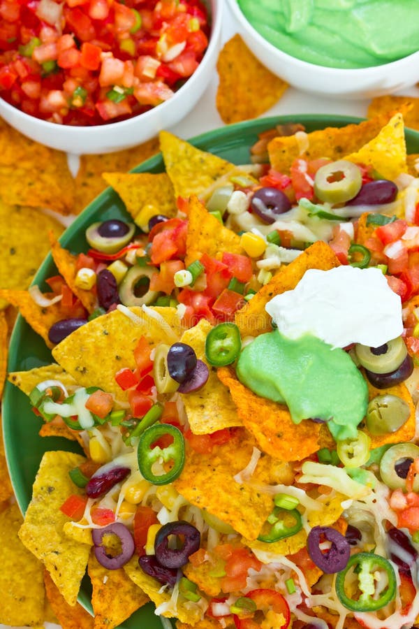 Nachos photo stock. Image du photographie, déjeuner, fromage - 38439306