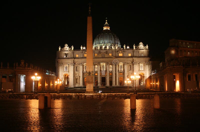 Nacht Von St. Peter (Rom-Italien) Stockfoto - Bild von schwarzes ...