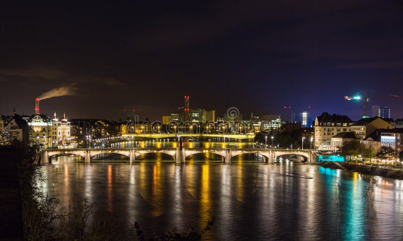Nachtansicht Von Rhein-Damm in Basel - Der Schweiz Stockbild - Bild von ...