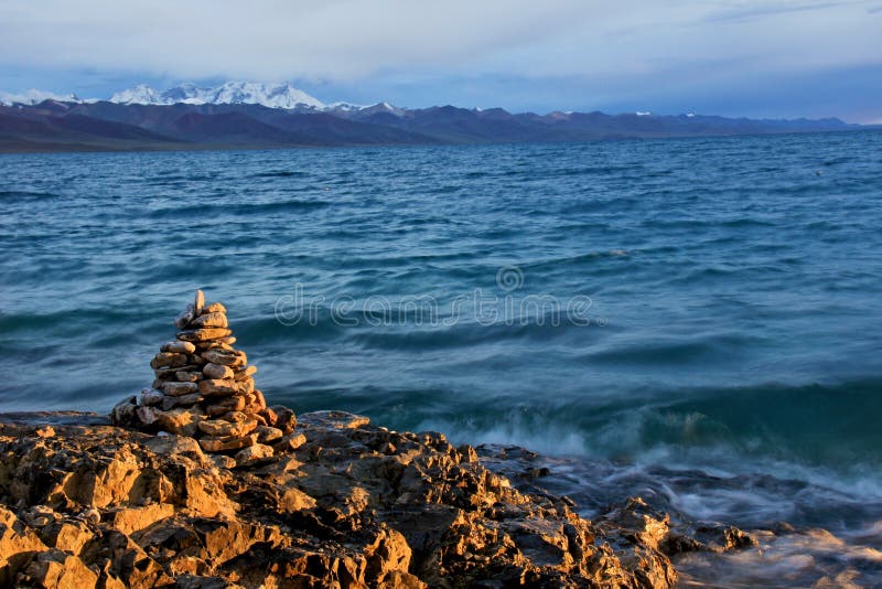 Namtso Lake stock image. Image of ground, clarity, hill - 25786769