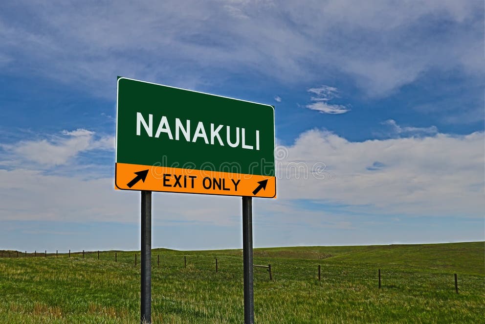US Highway Exit Sign for Nanakuli Stock Photo - Image of grass, bright ...
