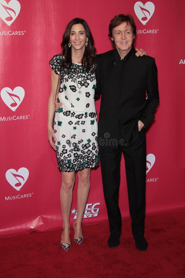 Nancy Shevell editorial stock image. Image of arrives - 23456339