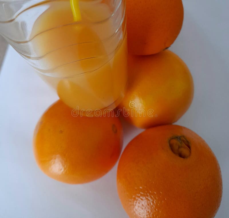 100 naranja puro imagen de archivo. Imagen de puro, coctel - 202099157