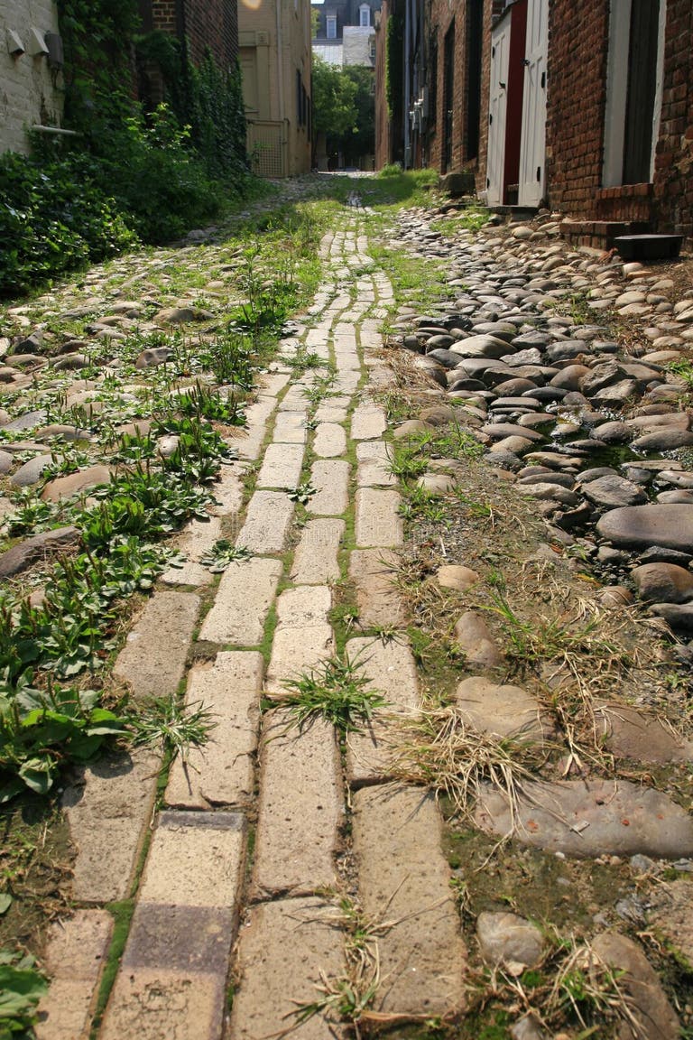 85,605 Cobblestone Road Stock Photos - Free & Royalty-Free Stock Photos ...