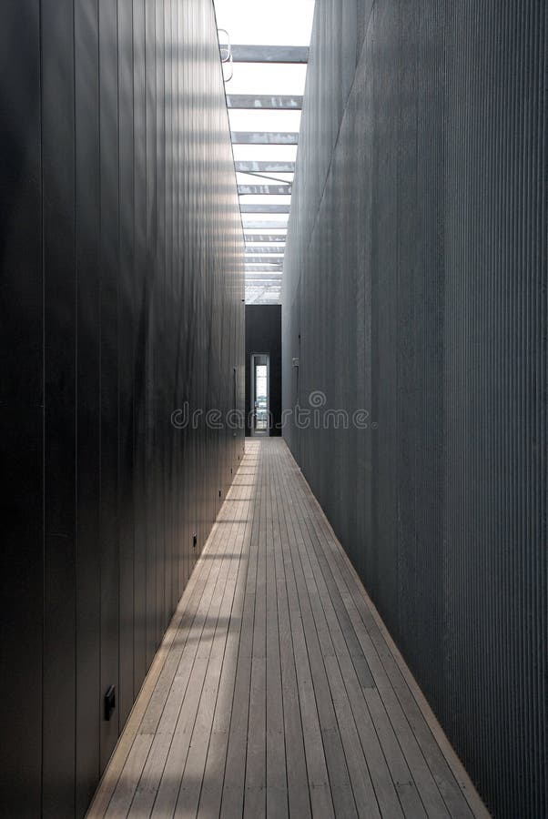 Narrow path stock photo. Image of lane, perception, facade - 52977578
