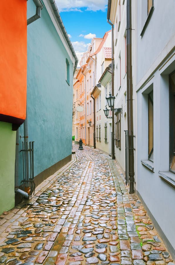 Narrow street stock photo. Image of cobblestone, tourism - 26854732