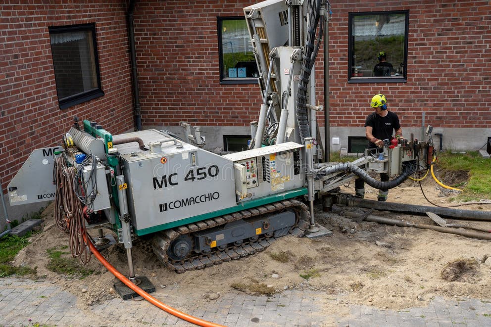 Man Operating CH 450 Comacchio Drilling Rig Editorial Photo - Image of ...