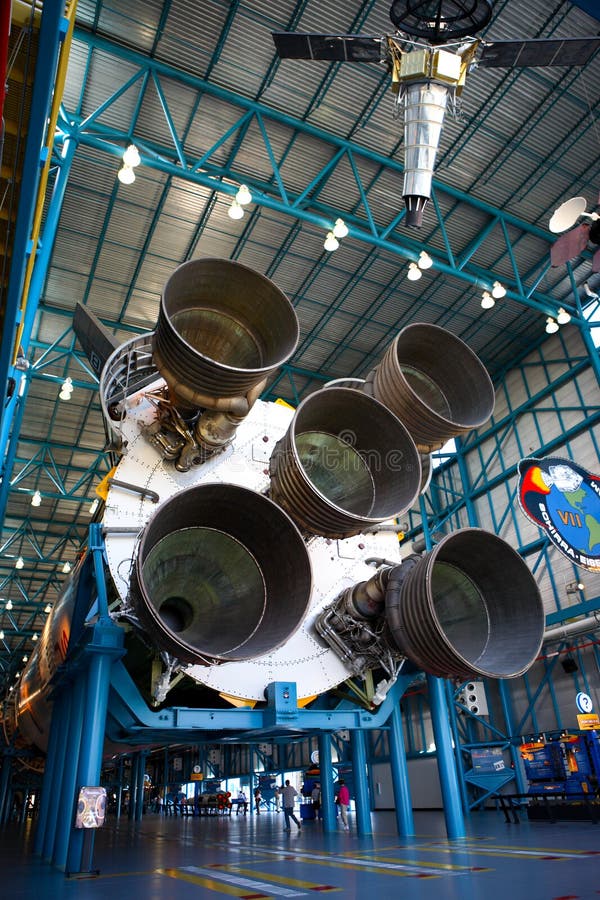 Nasa museum moon rock editorial image. Image of flight - 96293385