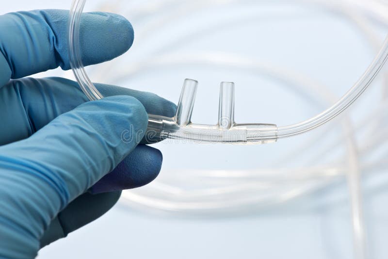 Nasaler Cannula stockfoto. Bild von zerstreuung, inhalator - 65533418