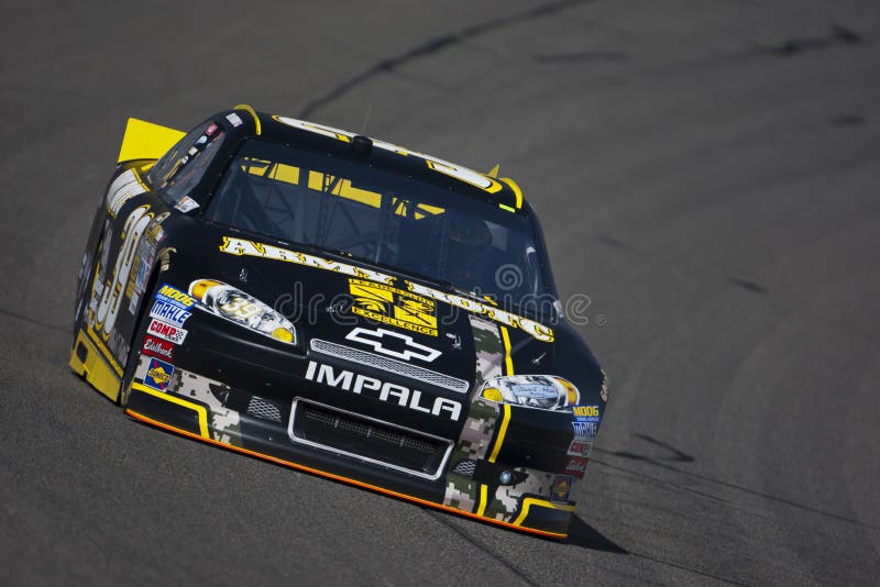 NASCAR 2012: Auto Club 400 editorial photography. Image of race - 24024862