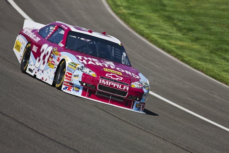 NASCAR: Oct 08 Pepsi Max 400 Editorial Image - Image of hartford, auto ...