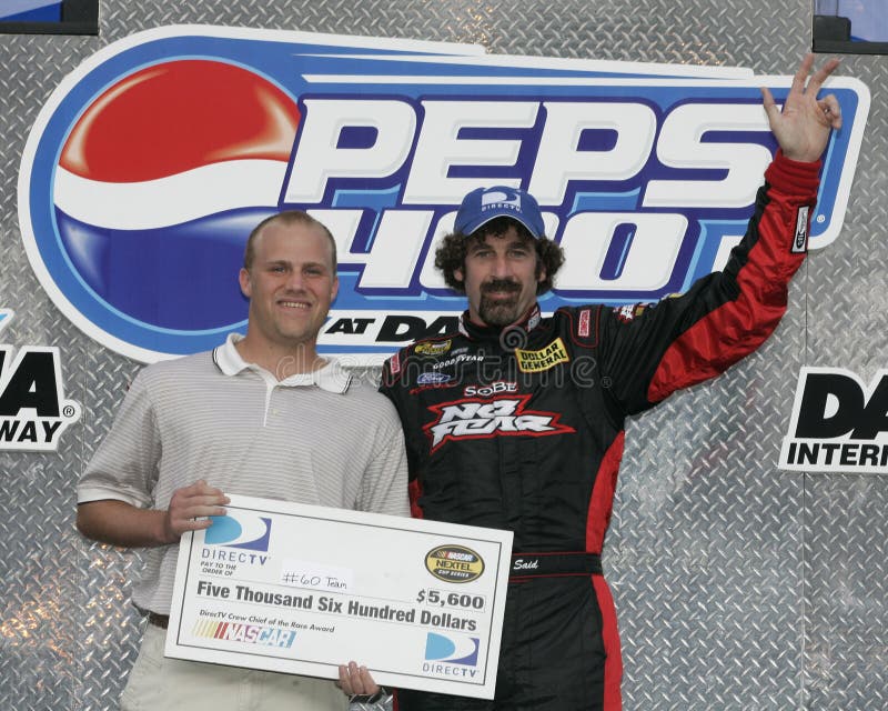 2006 NASCAR Pepsi 400 foto de archivo editorial. Imagen de carrera ...