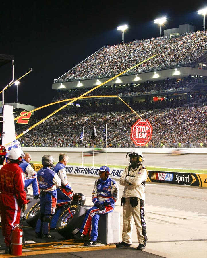 NASCAR - Pit Crew Changing Tires on Busy Pit Road Editorial Stock Photo ...