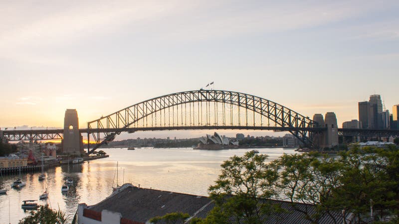 Nascer Do Sol Em Sydney Harbour Bridge Foto de Stock - Imagem de curso ...