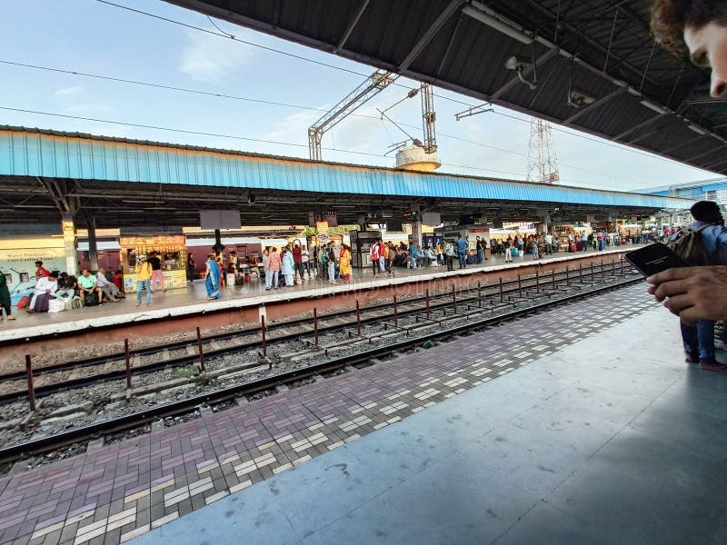 Nashik Road Railway Station Editorial Photo - Image of nashik, station ...