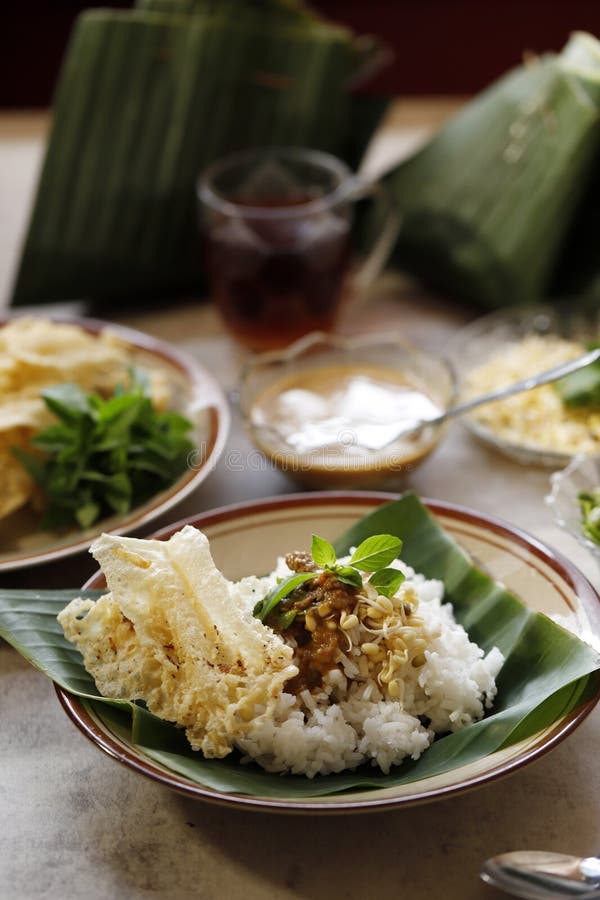 Nasi Sambel Tumpang or Sego Tumpang Stock Image - Image of restaurant ...