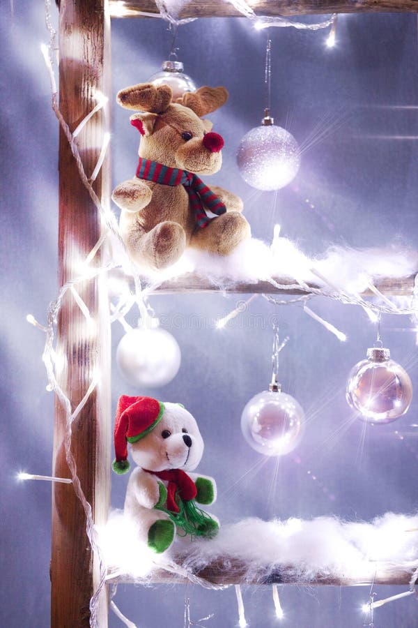 Natal Rudolf e urso imagem de stock. Imagem de vidro - 28235057