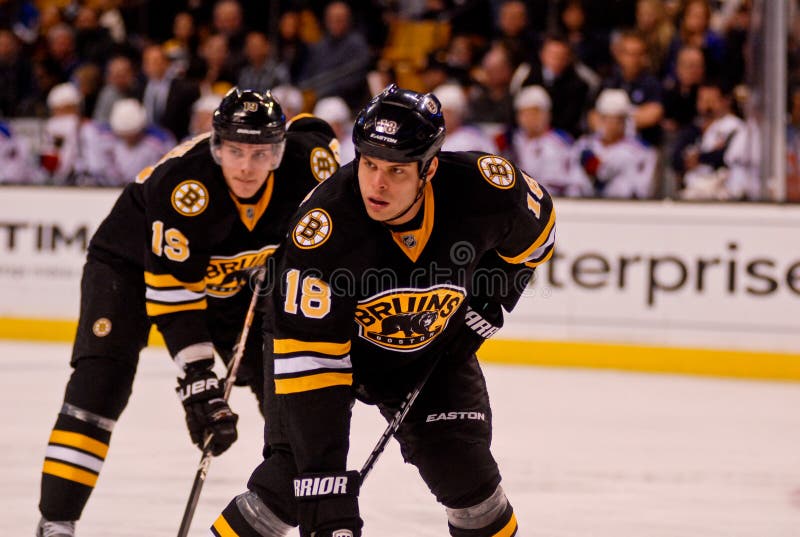 Nathan Horton Boston Bruins Image stock éditorial - Image du gants ...