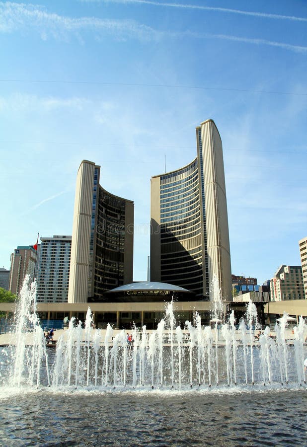 Nathan Phillips Square editorial photography. Image of summer - 25063707