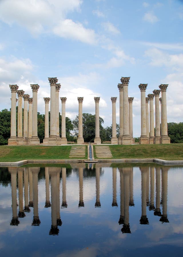 National Capitol Columns Reflected Editorial Photography - Image of ...