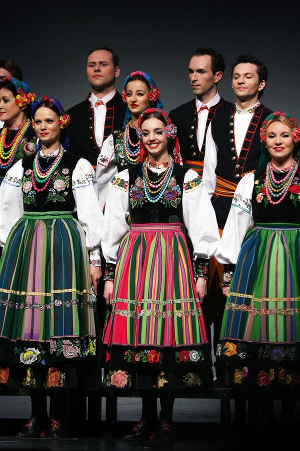 National Dance Troupe of Poland - Mazowsze Editorial Photo - Image of ...