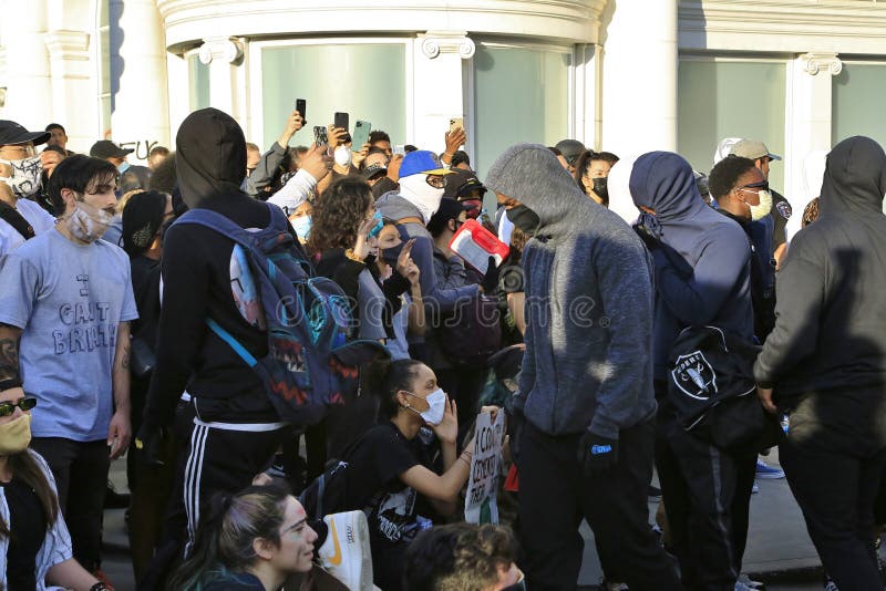 National Guard on Rodeo Dr. Editorial Photo - Image of minneapolis ...