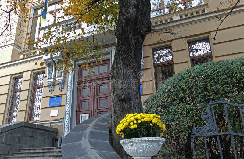 National Library of Ukraine Named after Yaroslav the Wise Editorial ...