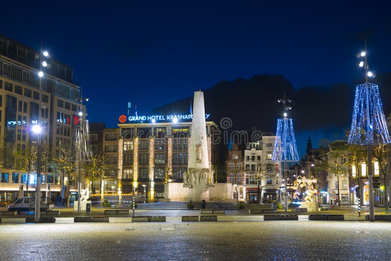 The National Monument on Dam Square at Night Time in Amsterdam ...