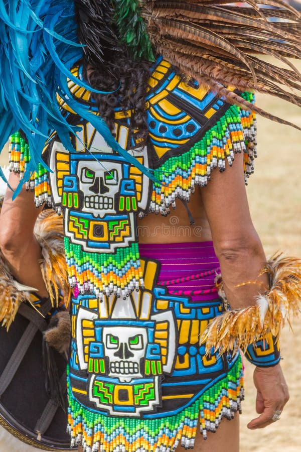 Native American Ceremonial Dress Editorial Stock Image - Image of ...
