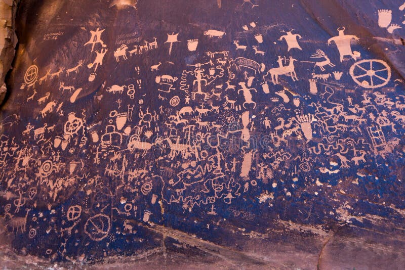 Native American Petroglyphs Newpaper Rock in Utah Stock Photo - Image ...