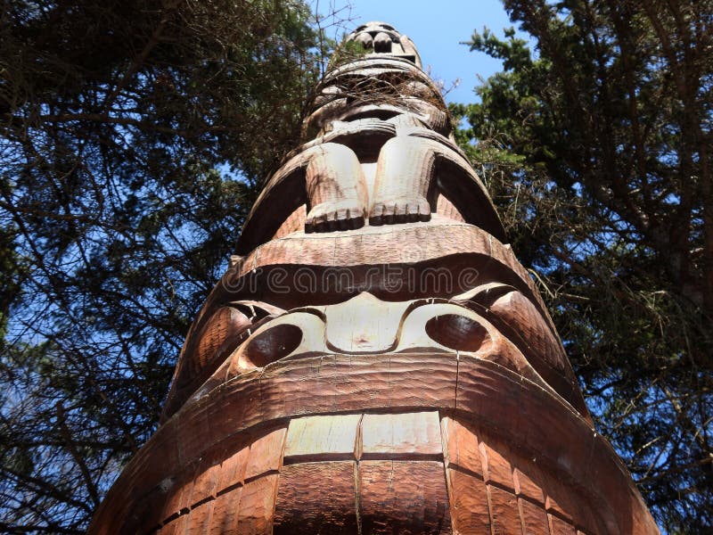 Indigenous North American Gitksan Totem Pole Editorial Image - Image of ...