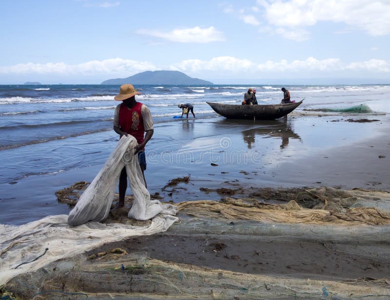 Native Fishermen Pull the Nets , Antsiranana, Madagascar Editorial ...