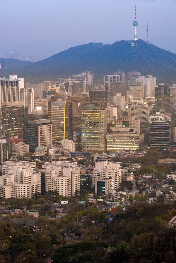Nattsikt Av Seoul I Stadens Centrum Cityscape Arkivfoto - Bild av huvud ...