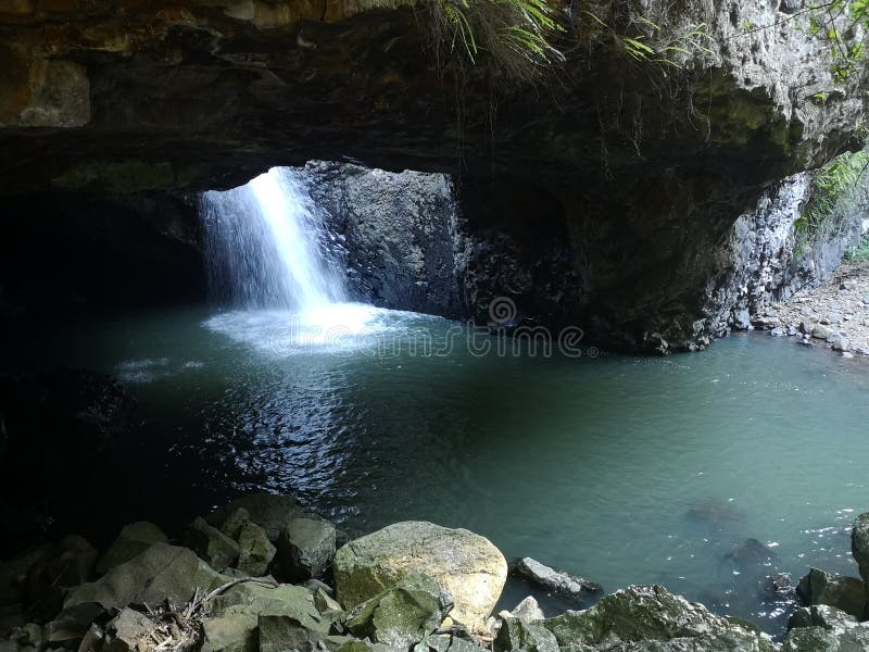 Natural Bridge in the Gold Coast Hinterland Stock Image - Image of rock ...