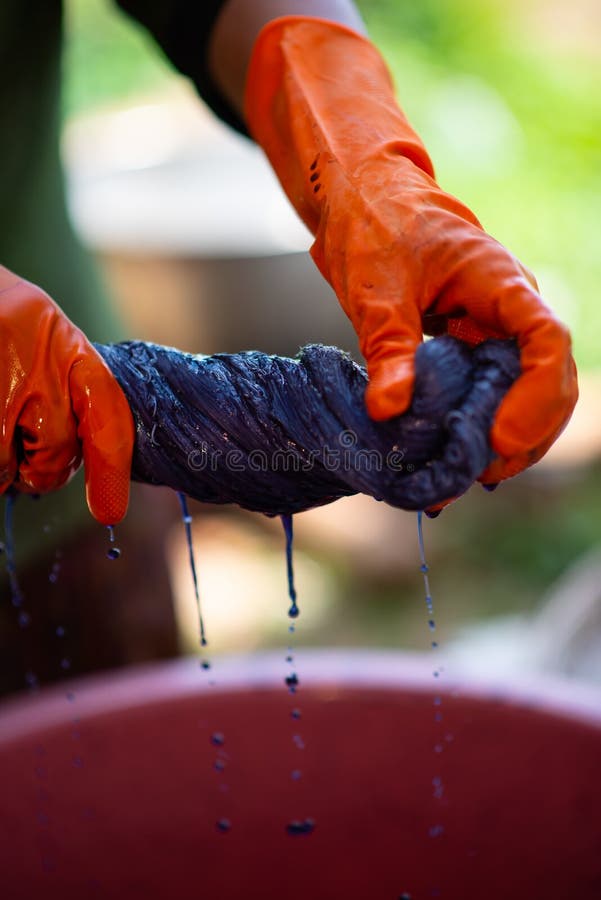 Natural dyeing method stock image. Image of hand, dying - 176929197