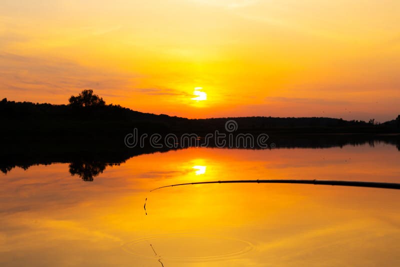 Natural Landscape. Sunset Over Water, Reflection of the Sun and Clouds ...