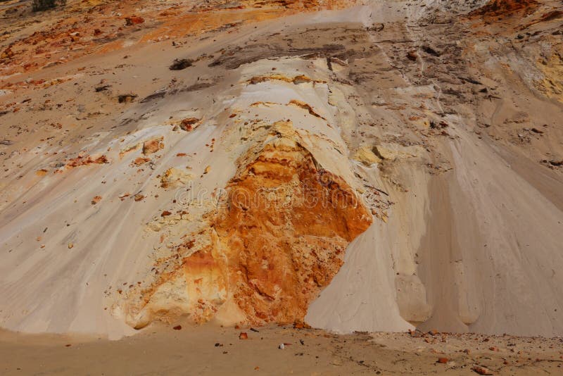 Colored Sand Cliffs at Rainbow Beach, Queensland, Australia Stock Photo ...