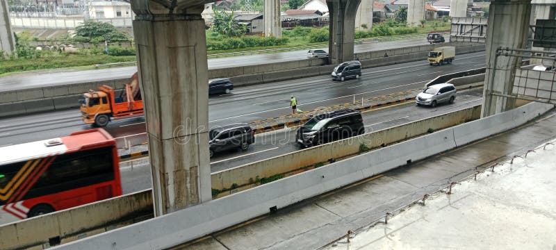 Natural Scenery in the Middle of the Inner City Toll Road Stock Photo ...