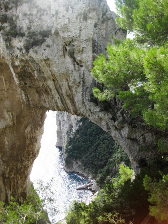 Natural Stone Arch Picture. Image: 87864103