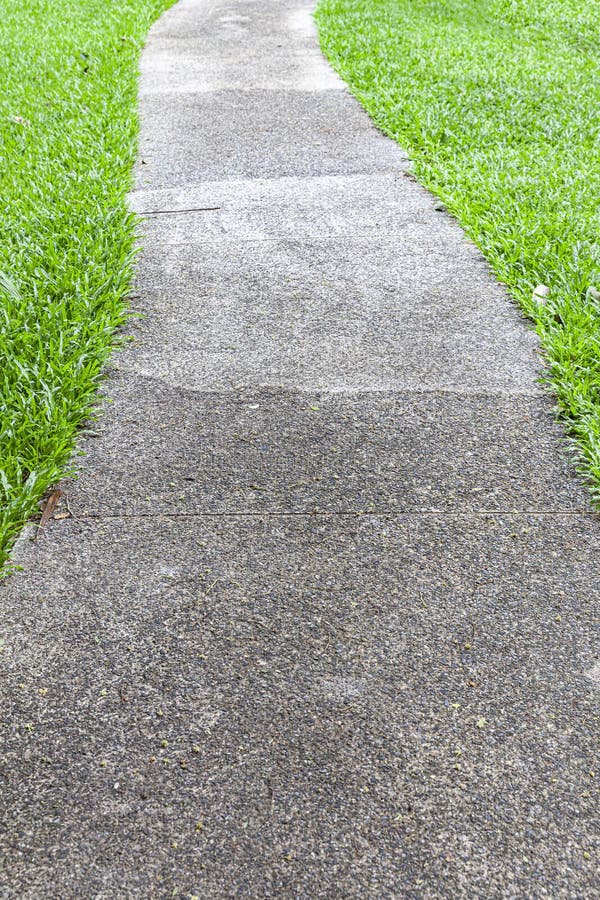Natural Stone Pathway and Green Lawn Stock Image - Image of bricks ...