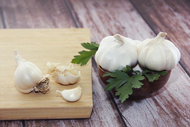 Natural White Garlic in Slices Stock Image - Image of health, flavor ...