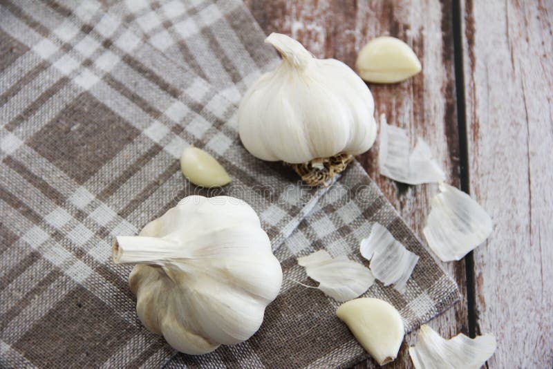 Natural White Garlic in Slices Stock Image - Image of freshness ...