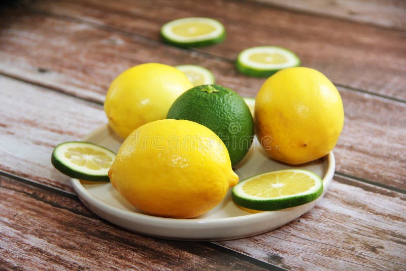 Natural Yellow Fruit Lemon and Round Lemon Slices Stock Image - Image ...