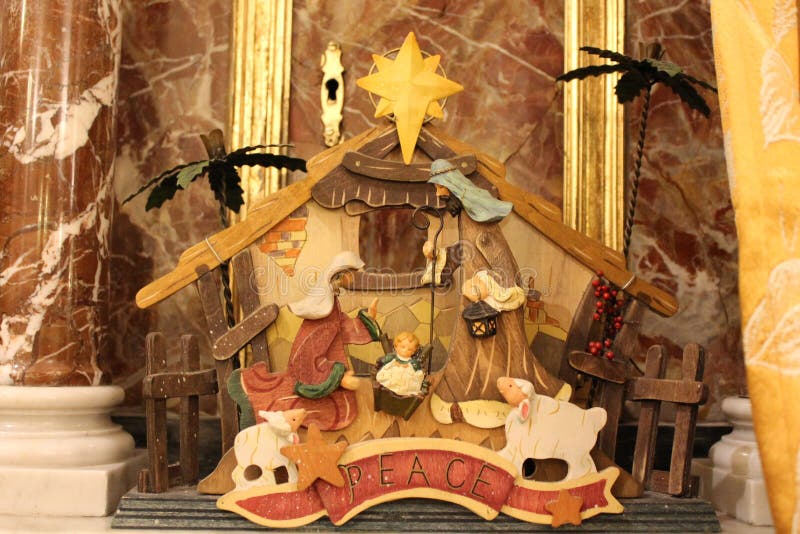 Nature Creates the Nativity - Christmas -Small Nativities from All Over ...